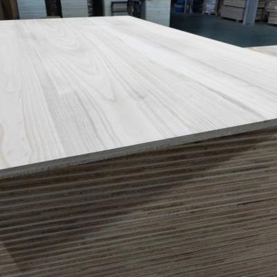 Cina Pannelli di legno massello a più strati di colore naturale in vendita