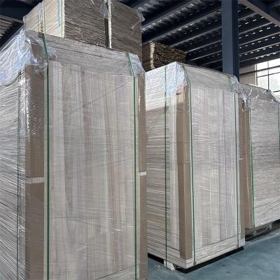 Cina 2440x1220 o 1200x600 o tavole di legno di paulownia personalizzate per la capacità di soluzione del progetto in vendita