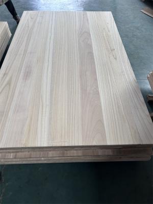 Cina 2440x1220 o 1200x600 o tavole di legno di paulownia personalizzate per la capacità di soluzione del progetto in vendita