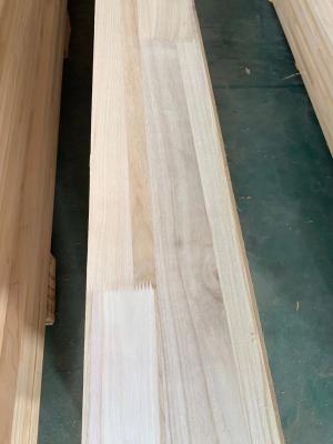 Cina Migliora la tua decorazione con strisce di legno di Paulownia 2440x1220 o 1200x600 o personalizzate in vendita