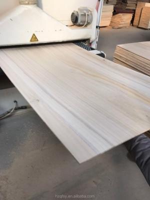 Cina Tavola di legno di paulownia personalizzata per la capacità di soluzione di progetto in 1220x2440mm in vendita