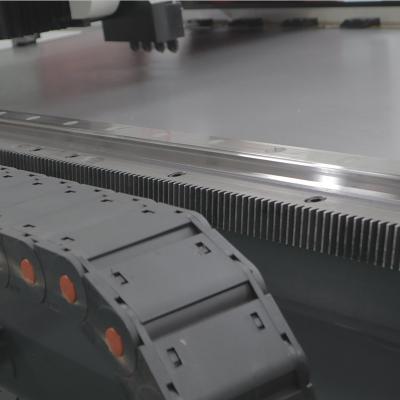 China Gantry V Groove Cutter Machine Hydraulic Sheet V Cutting Machine à venda