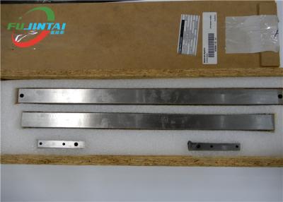 Cina SIEMENS SMT Machine Parts 00335581 CUTTER SET SELECTED TO MACHINE in vendita