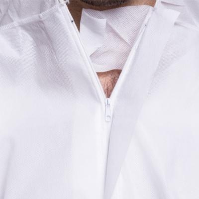 Cina M. industriale L abiti eliminabili di isolamento di XL 2XL con il materiale di SMS 50GSM in vendita