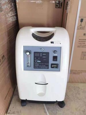 Cina Alloggio portatile dell'ABS del concentratore dell'ossigeno di elevata purezza di JUMAO 5L in vendita