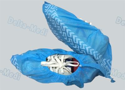 Cina La calzatura chirurgica eliminabile non non tessuta di scivolo riguarda i colori blu 15 x 40cm in vendita