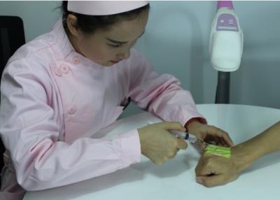China Het draagbare Apparaat van de Adervinder zonder Straling Nuttig om Schepen in Plastiekenchirurgie te vermijden Te koop