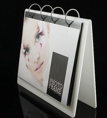 China Witte Acrylkalenderhouder, Tribune 16 van de Bureaukalender * 22cm Te koop