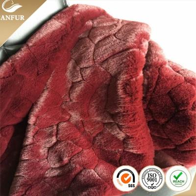 Cina Stoccaggio al dettaglio di pellicce artificiale a maglia con materiale poliestere / acrilico in vendita