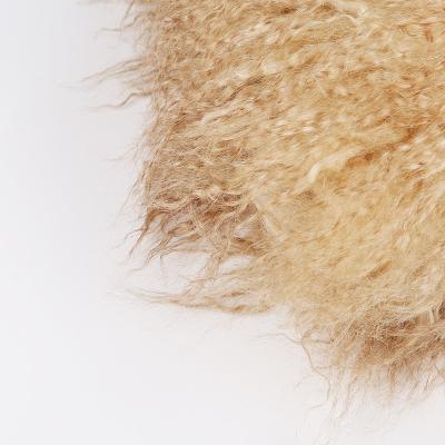 Cina Tessuti di pelliccia finta a pila lunga ricci per cappotti e cuscini invernali in qualsiasi colore PANTONE in vendita
