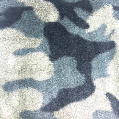 China Falsches Kaninchenfell für Kleidungsstücke 100% Polyester Jacquard 3 Farbdruck Stoff zu verkaufen