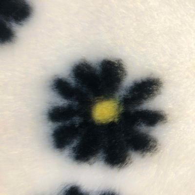 China 100% polyester zacht jacquard patroon print konijn pels jasje voor verfijnde aantrekkingskracht Te koop
