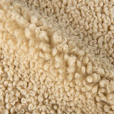 Cina Tricot tessuto a maglia suede 100% poliestere Teddy velluto per abbigliamento femminile sexy in vendita