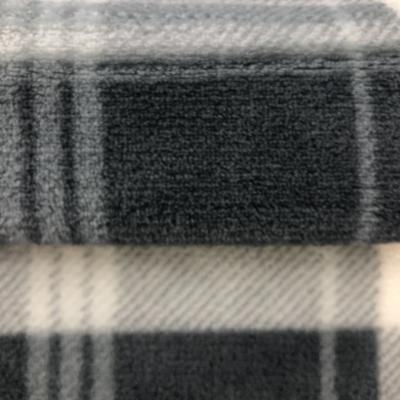 Cina Indumenti Tessuti di peluche 100% poliestere Tessuti di flannel a maglia per coperte in vendita