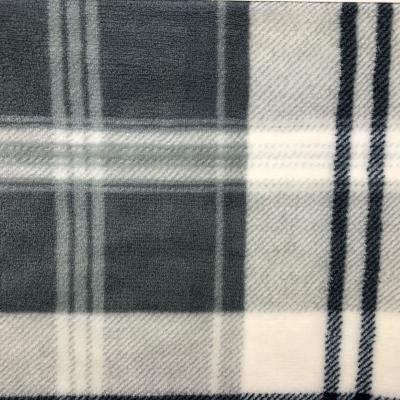 Cina Indumenti Tessuti di peluche 100% poliestere Tessuti di flannel a maglia per coperte in vendita