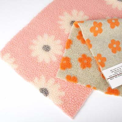 Cina Giacca di velluto Sherpa con rivestimento in jacquard personalizzato in vendita