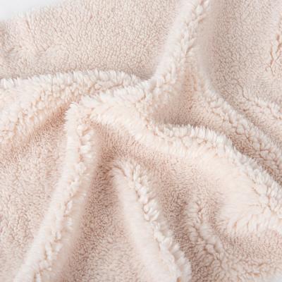 Cina Modello SOLIDS morbido e traspirante 100% poliestere sherpa fleece felpa con cappuccio giacca tessuto in vendita