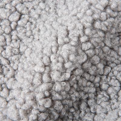 China Gepersonaliseerde warme en zachte teddy fleece stof voor kleding 100% polyester breedte 58/60 Te koop