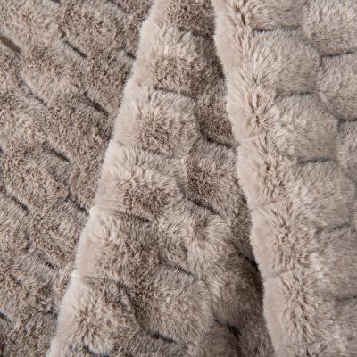 Cina Capelli di coniglio a maglia Jacquard per abbigliamento invernale e giocattoli 100% in vendita