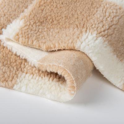 China Customized 100% Polyester Multi-Color Jacquard Lamb Wool for Winter Clothing Production for sale