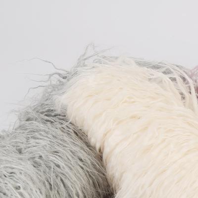 China Vleesstof met vaste kleur, lange stapel, vals bont, met een dichtheid van 750 g/m2 en een breedte van 58/60 Te koop