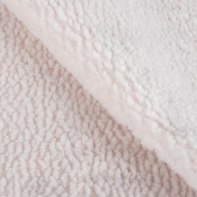 Chine Vêtement d'hiver en tissu à coquille douce avec dessin tricoté et fourrure fausse Teddy Sherpa en suède à vendre