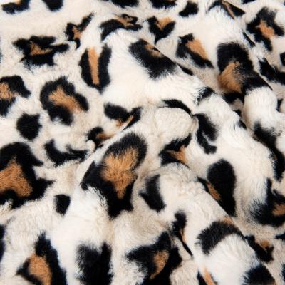 Cina Tessuto a maglia 100% poliestere super morbido Leopardo Stampa Pelle di coniglio Pelle finte Tessuto di pelliccia spessa in vendita