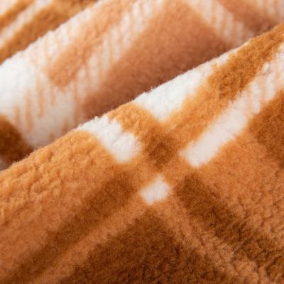 Cina 100% tessuto in poliestere sherpa tessuto di velluto per abbigliamento in vendita