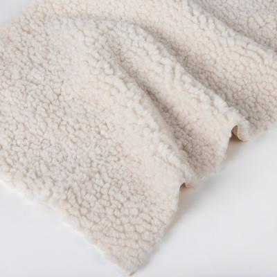 China Popular Design Hometextile SOLIDS padrão tecido de poliéster para vestuário e sofá à venda