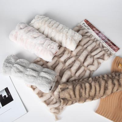 China Zacht pluisstof voor huishoudelijke textiel 100% polyester elastisch nep konijnvel 58/60