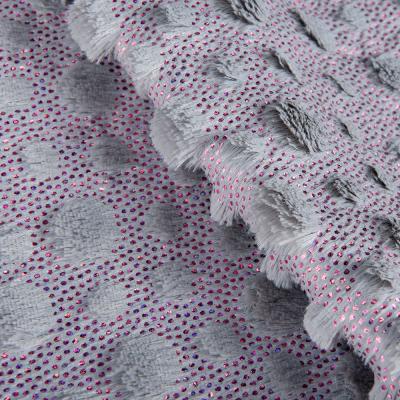 Cina 100% poliestere luccicante Sequin Stick PV Velvet Plush tessuto luccicante foglio d'oro 58/60 