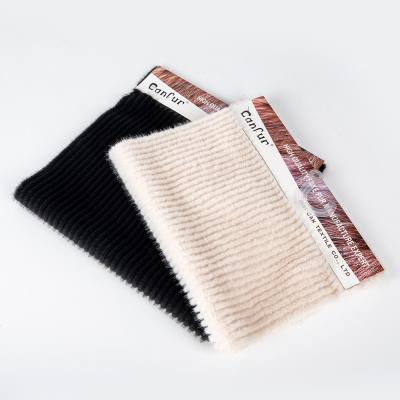 Cina 2024 Soft Cut Pile Short Fur Carpet Fabric con disegni e disegni personalizzati in vendita