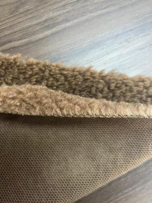 China Tecido de Teddy Sherpa de pele falsa de pelúcia artificial suave com material de frente 100% poliéster à venda