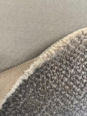 China Tecido de Teddy Sherpa de pele falsa de pelúcia artificial suave com material de frente 100% poliéster à venda