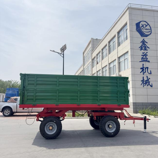 7C Series Farm Trailer in operation