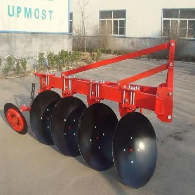 Cina Attrezzatura agricola per la lavorazione del terreno: aratro a disco agricolo con trasmissione a ingranaggi, 40-160 CV in vendita