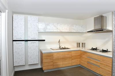 China 18mm MDF White Lacquered Complete Kitchen Cabinet Set For LOFT House for sale