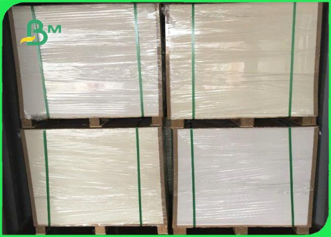 230gsm 250gsm 300gsm 700 X 1000mm ντυμένο FBB για τα πακέτα τσιγάρων εκτύπωσης