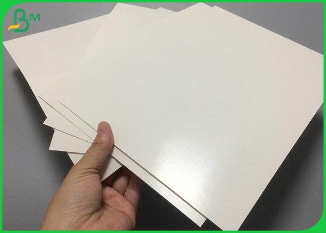 il bordo bianco di 300gsm FBB ha ricoperto il materiale del PE per l'incartonamento impermeabile al grasso del pranzo