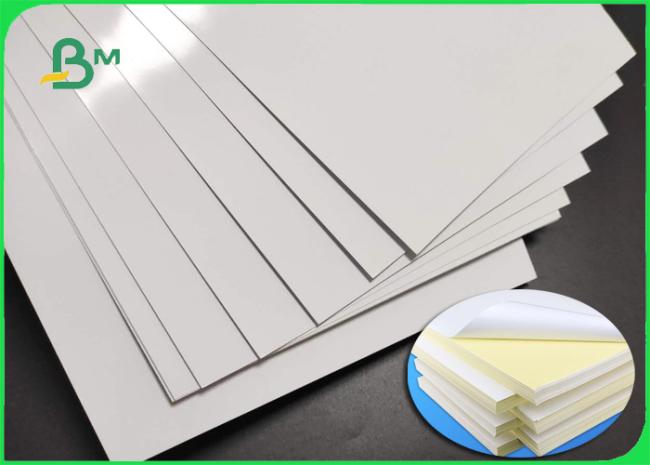 빛나는 캐스트는 코트 스티커 80gsm + 85gsm과 같은 접착지 상부 하얀 반사경을 코팅했습니다