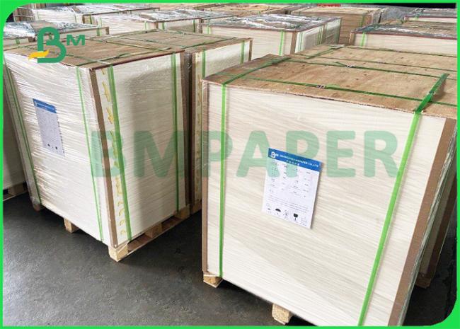 Glossy LWC C2S Light Weight Coated Paper For Magazine Page 60gsm 64gsm