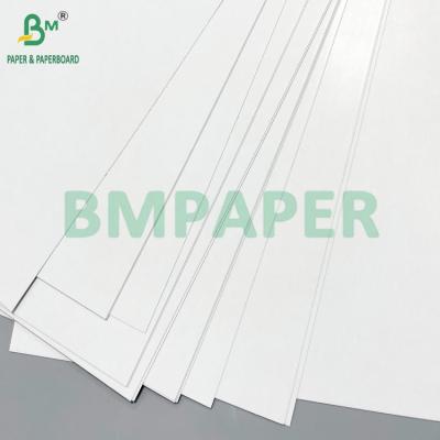 中国 290g 300g 黒いコア ダブルコーティング プレイカード 紙 71 x 95cm 販売のため