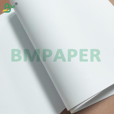 China Folhas de papel sem madeira de grande formato de 70 gm para impressão offset à venda