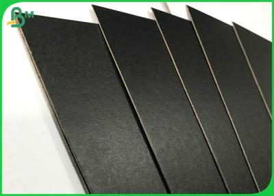 China FSC Excellent Stiffness Grey Chipboard 70*100cm 600gsm 800gsm Black Board For Packaging Boxes for sale