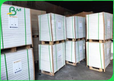 中国 連C2S C1Sの135gsm印刷できるCoucheのペーパーは760 *ポスターのための860mmに塗りました 販売のため