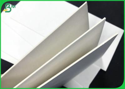 Cina Strato assorbente della carta del cartone dell'alta del sottobicchiere acqua ingombrante 225gsm del materiale 0.5mm in vendita