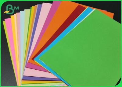 Cina Buon materiale giallo di verde 180g/300g di Bristol Paper di stabilità di colore in vendita