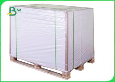 Chine papier non-enduit d'impression offset de 70gsm Woodfree pour la surface douce de livre d'exercice à vendre