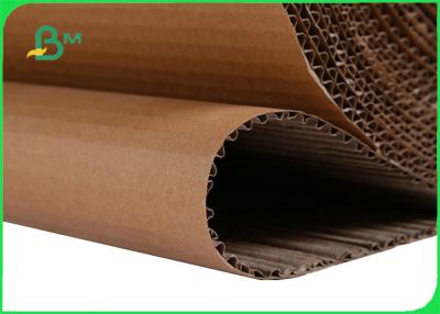 Cina Un cartone ondulato duro di 3 strati riveste b la flauto 3mm di 1600mm x di 1100mm densamente in vendita