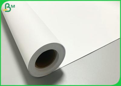 China Weiße Plotter-Papier-Rolle 620mm x 50m 80gsm 2 Zoll Kern Universalitäts- zu verkaufen